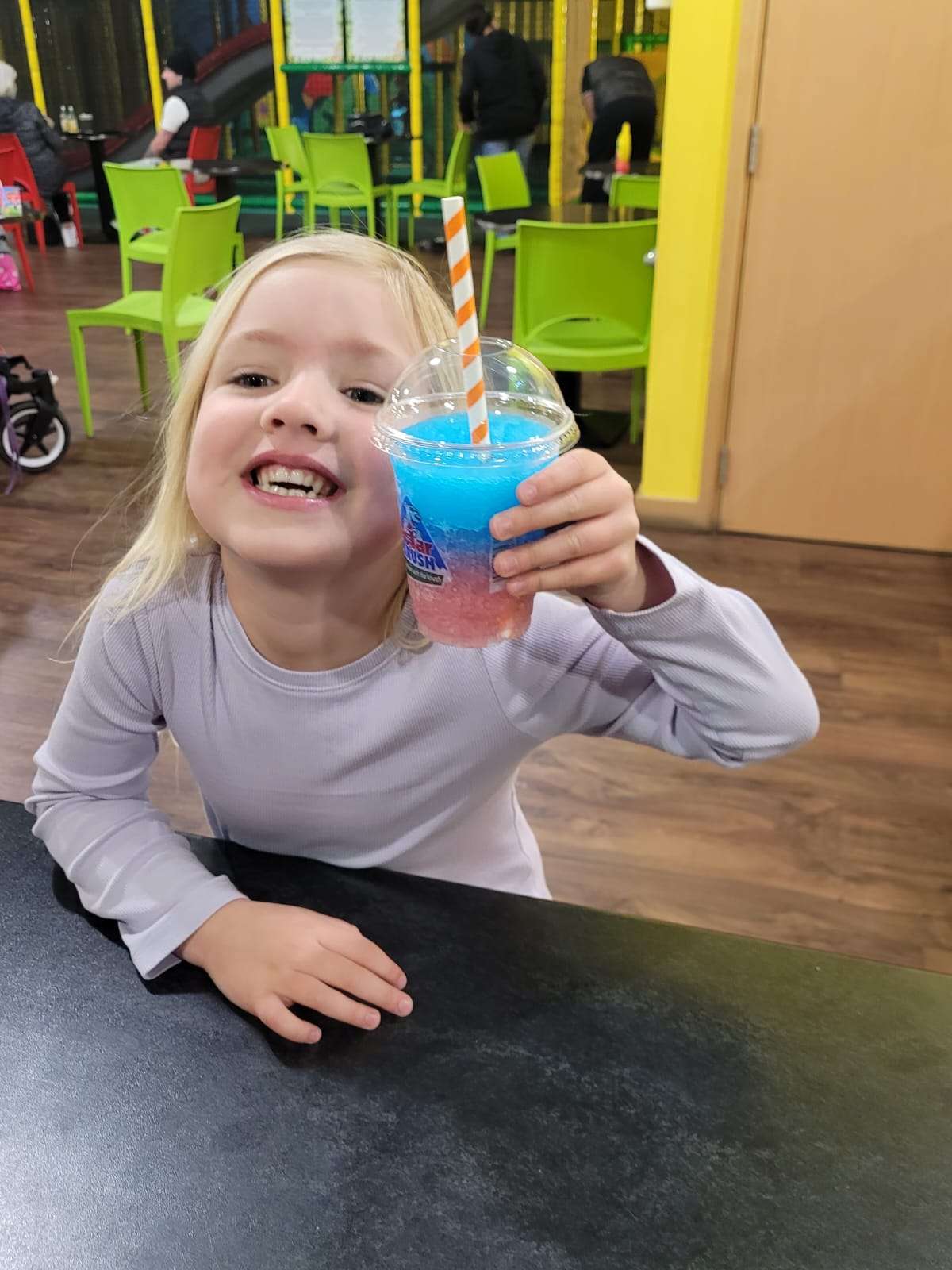 Funky Monkeys - Cafe